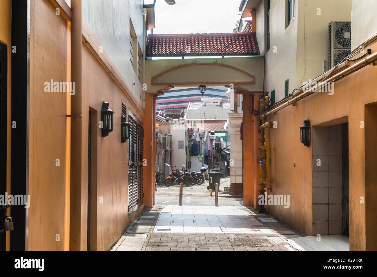 Little India Arcade, Little India, Singapore Stock Photo - Alamy