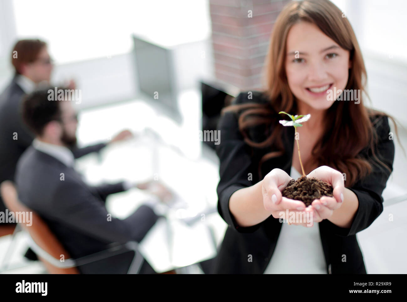 Woman ecologist hi-res stock photography and images - Alamy