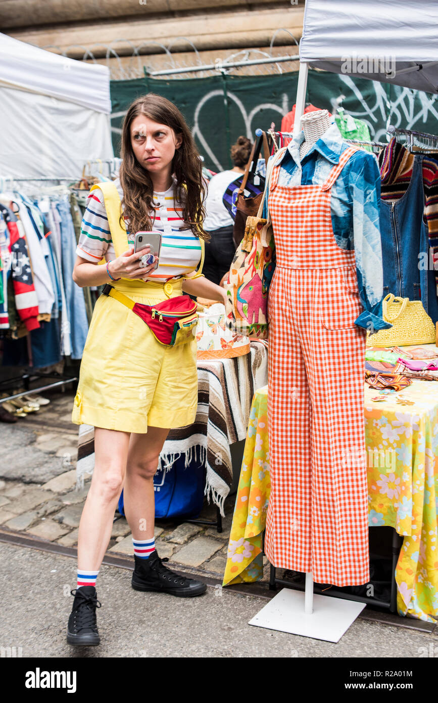 Dumbo flea market hi-res stock photography and images - Alamy