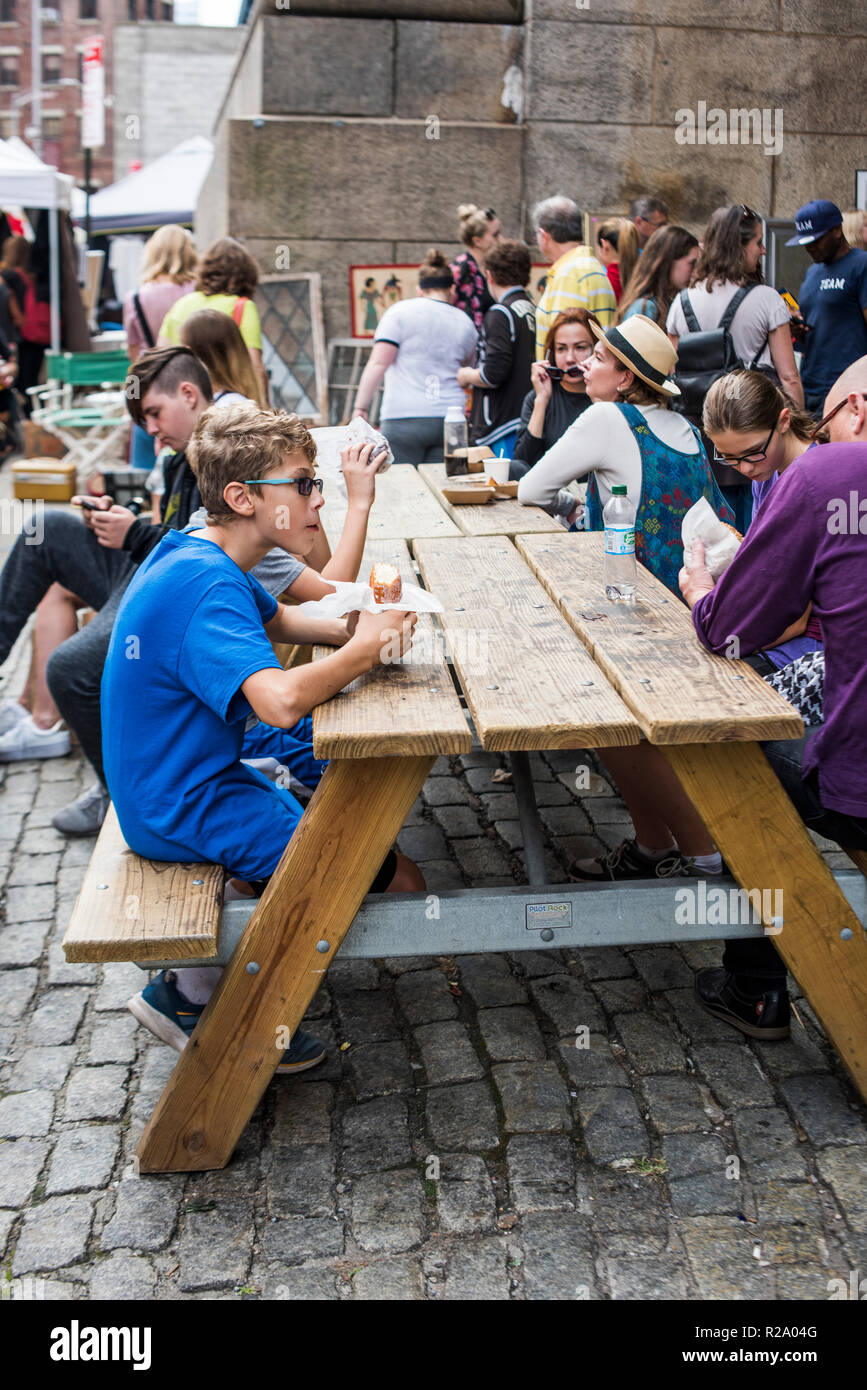 Brooklyn, NY, USA - October 8, 2018: Brooklyn Flea, Dumbo Brooklyn ...