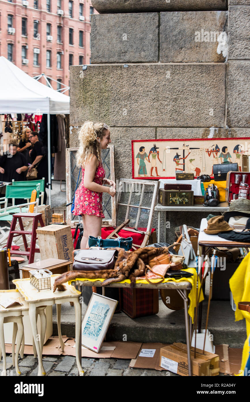 Dumbo Flea Market High Resolution Stock Photography and Images - Alamy
