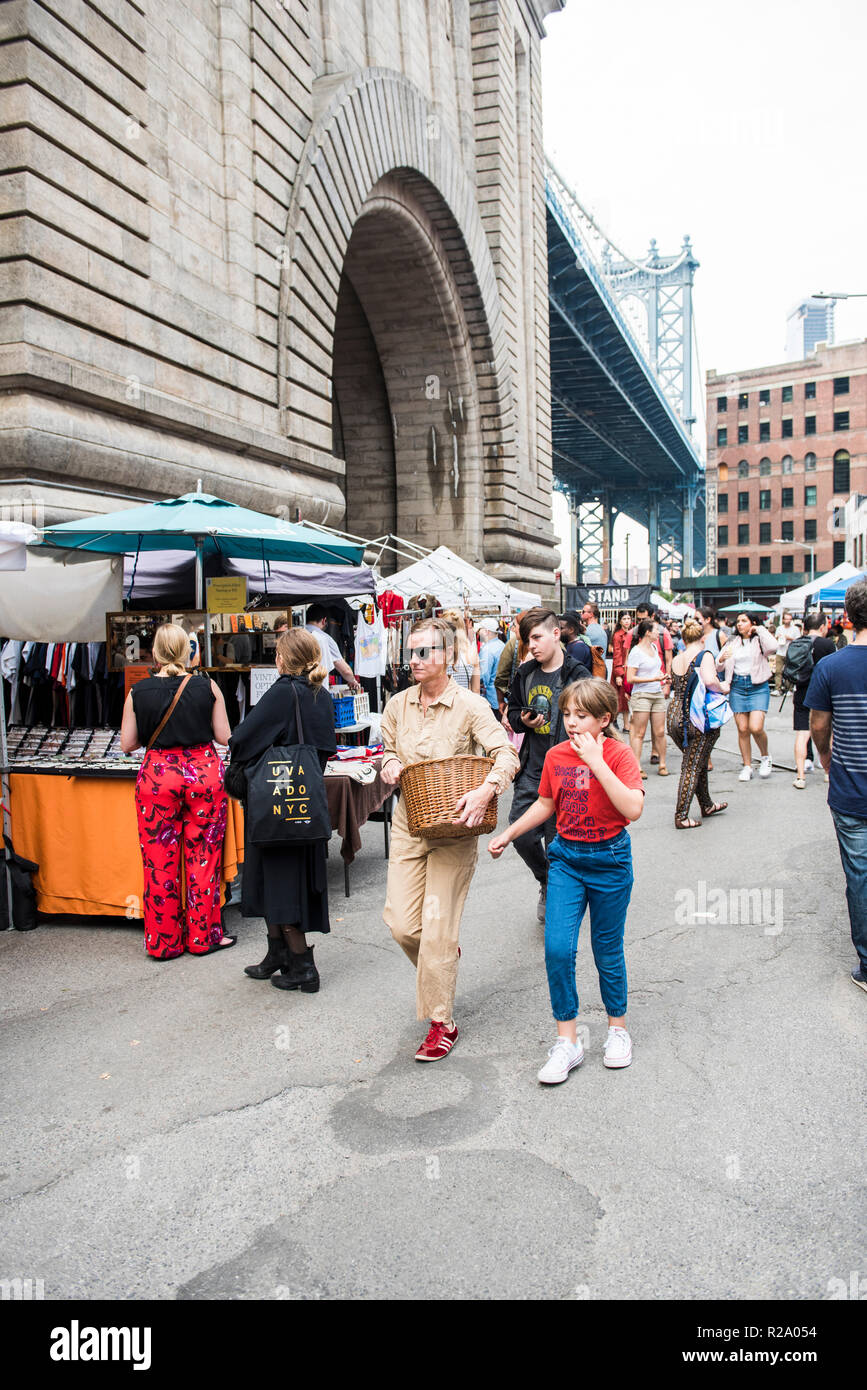 Dumbo flea market hi-res stock photography and images - Alamy