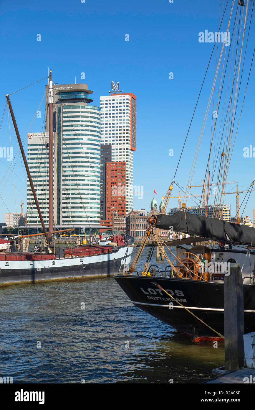 Boats in Veerhaven Marina, Rotterdam, Zuid Holland, Netherlands Stock ...