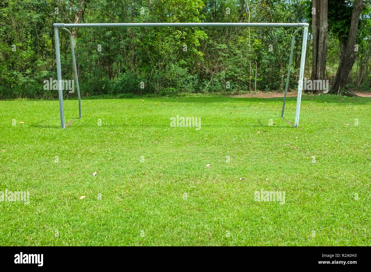 Empty goal hi-res stock photography and images - Alamy