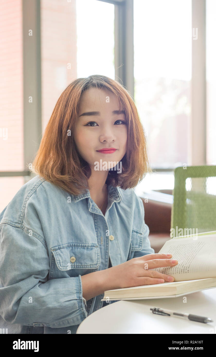 Woman studying in adult class hi-res stock photography and images - Alamy