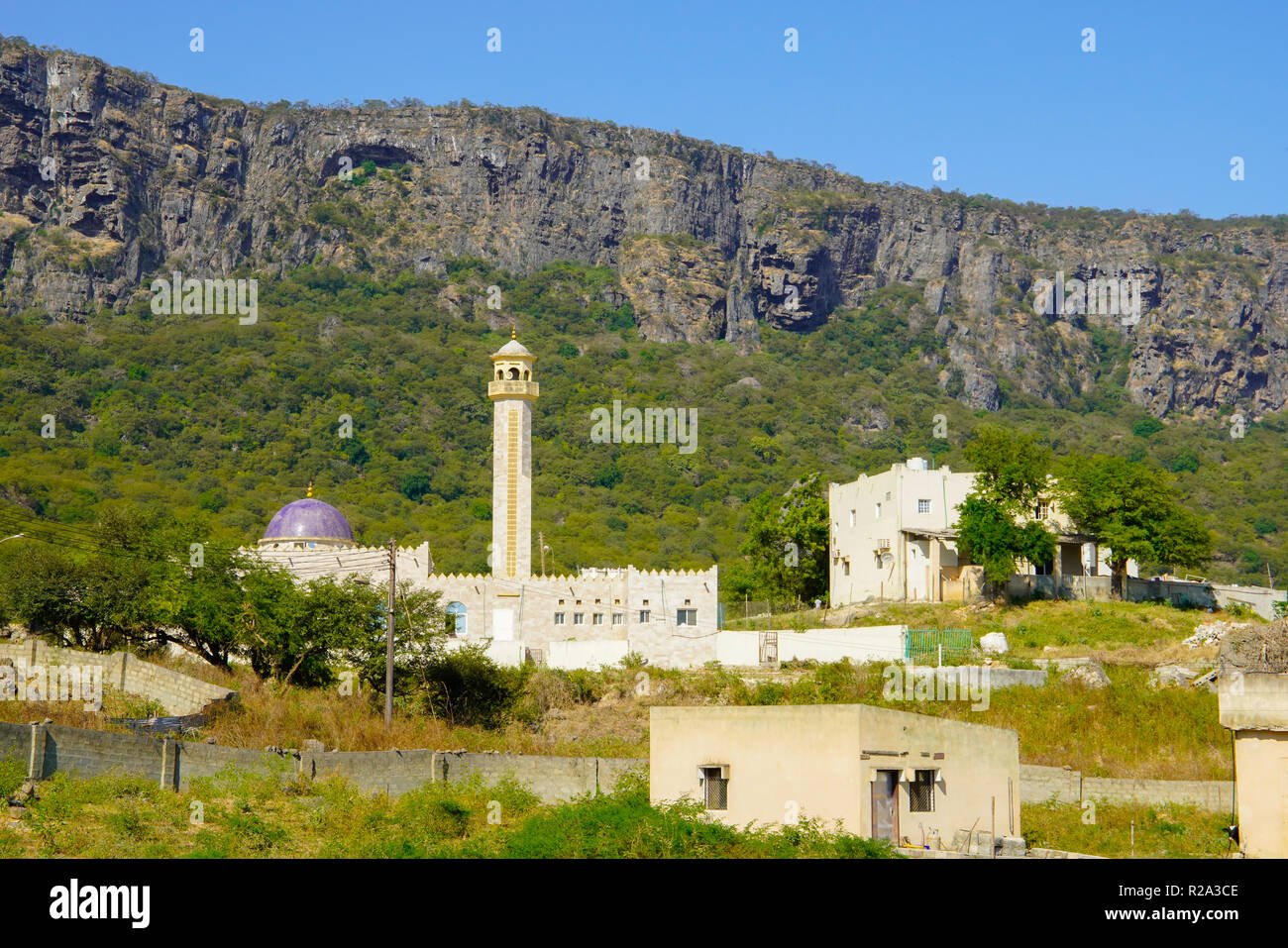 Mosque outside Dalkut village in southern Dhofar Mountain Chaine, Jabal ...