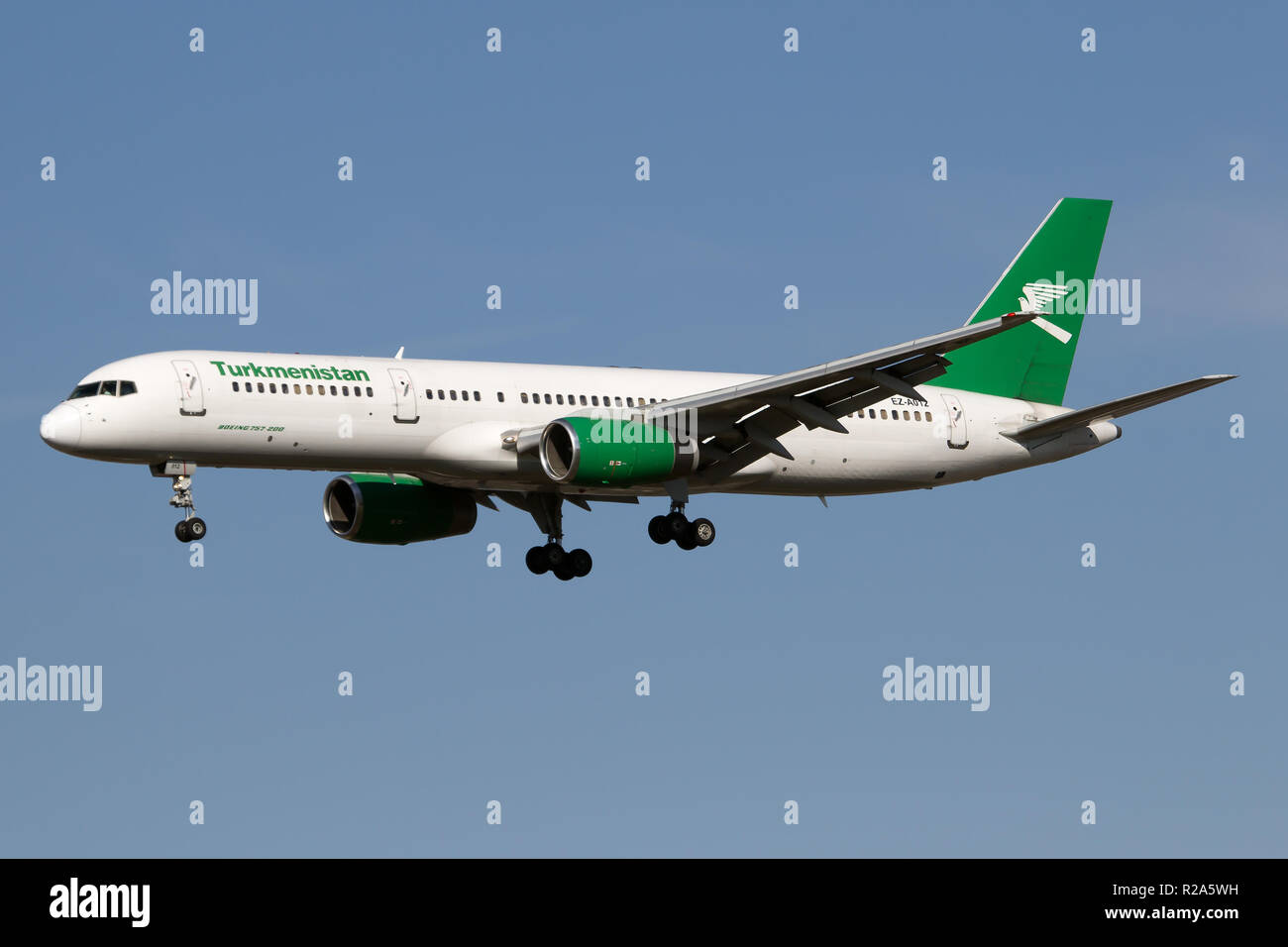 Turkmenistan Airlines Boeing 757-200 landing at London Heathrow airport ...