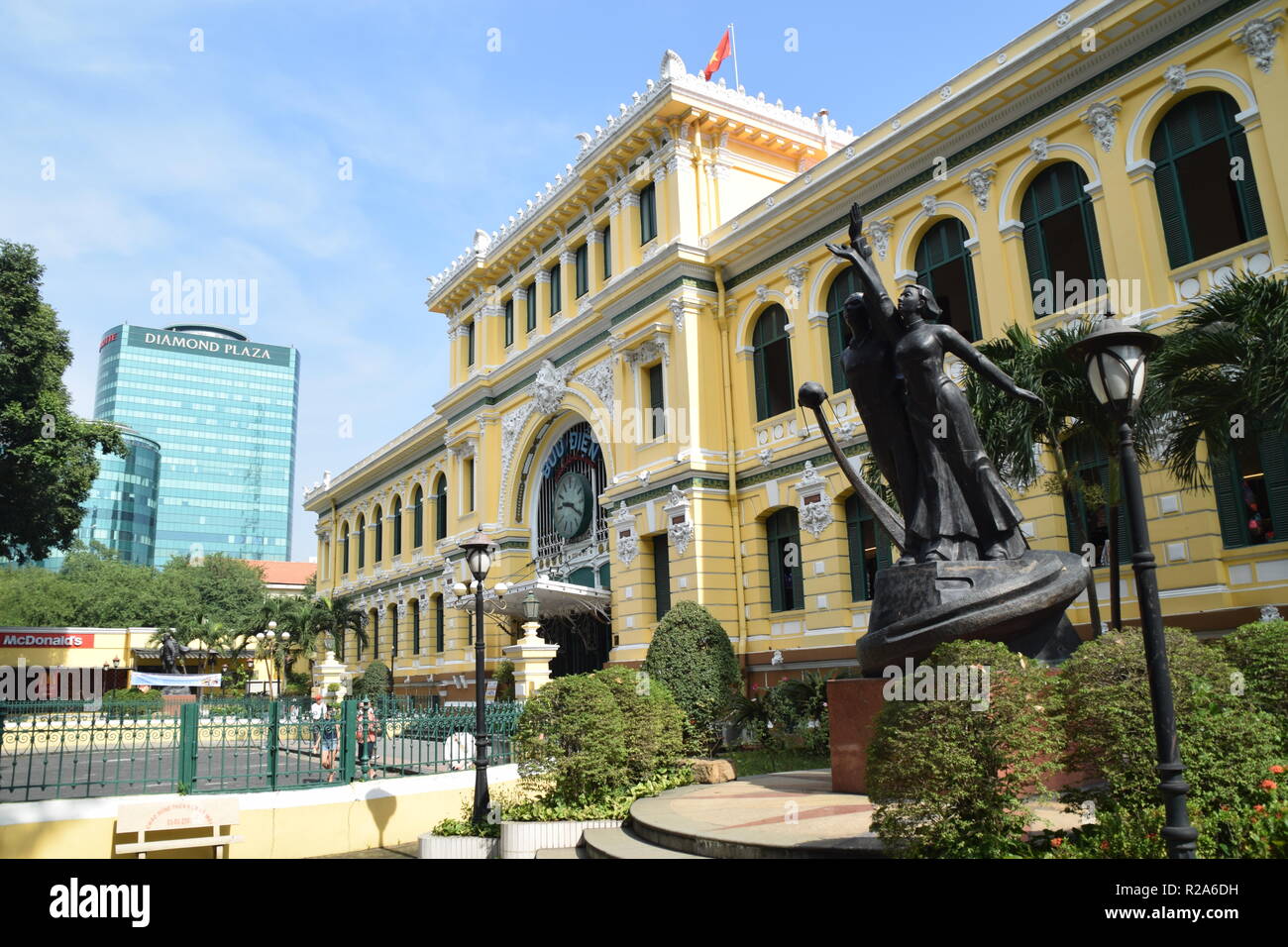 Colonial post office hi-res stock photography and images - Alamy