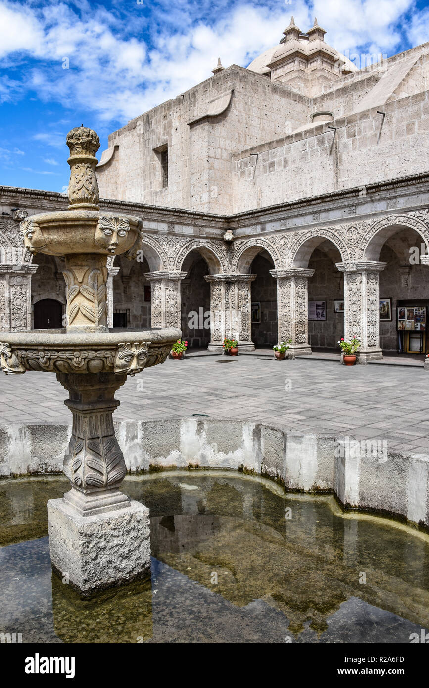 The interior courtyard and cloisters of Church of La Compania, Arequipa ...