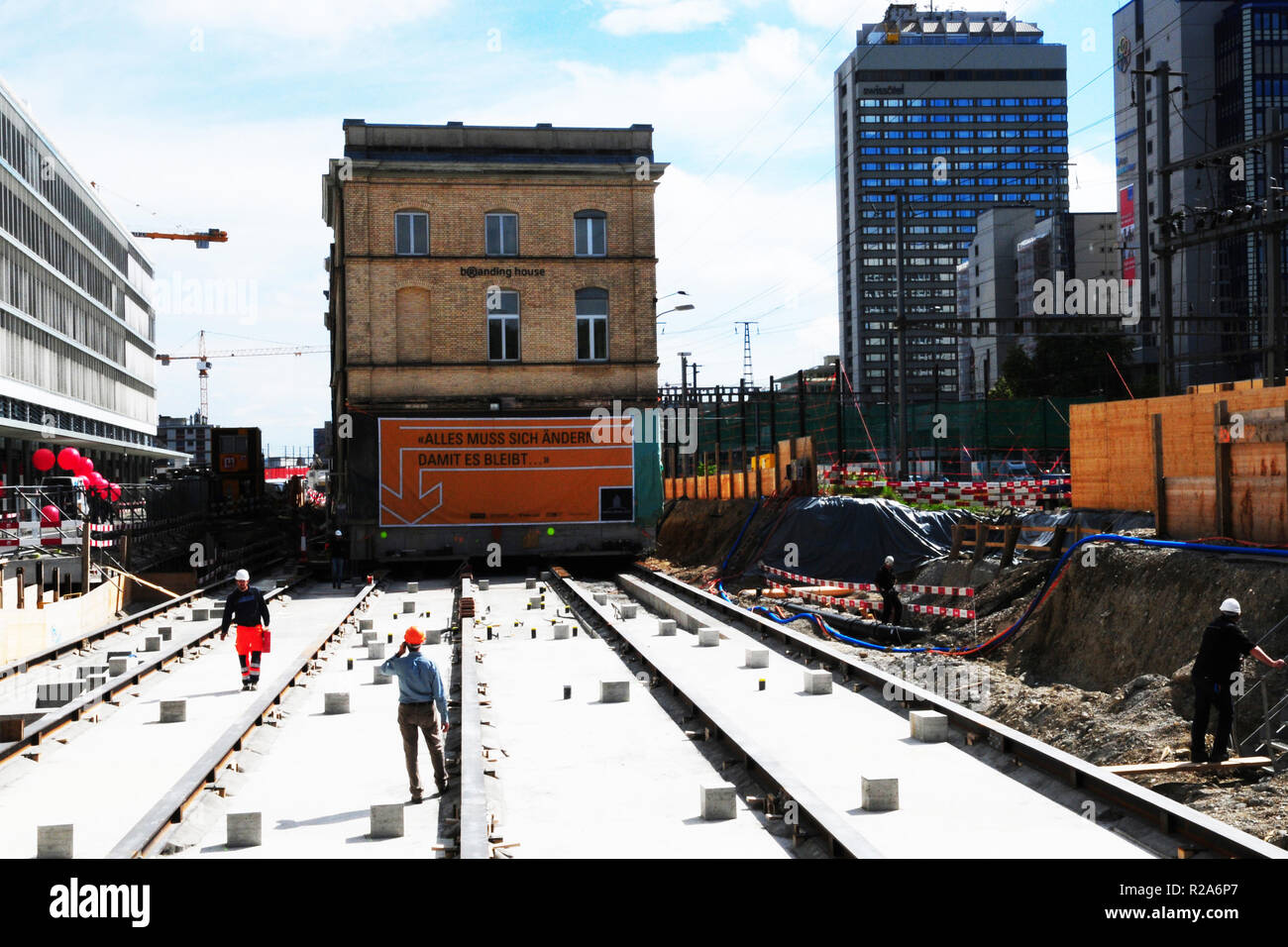 The historic MFO building with 6200 tons was removed within 20 hours 80 ...