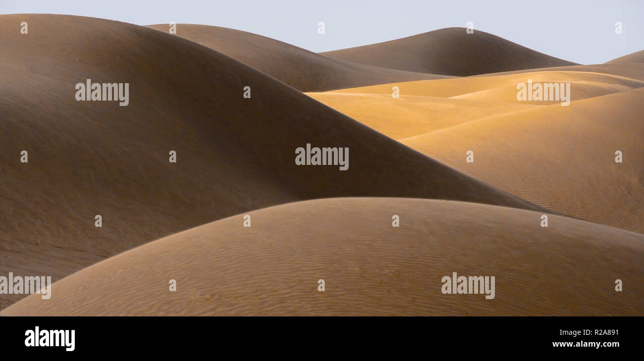 Sand dunes in Wahiba desert, Sultanate of Oman Stock Photo - Alamy