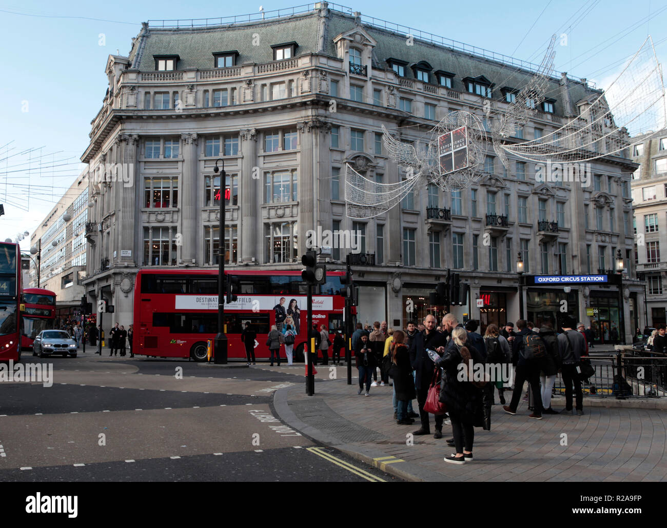 the busy intersection at oxford circus, west end, central london, uk ...