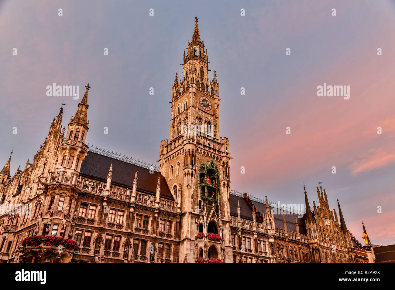 Historic towers hi-res stock photography and images - Alamy