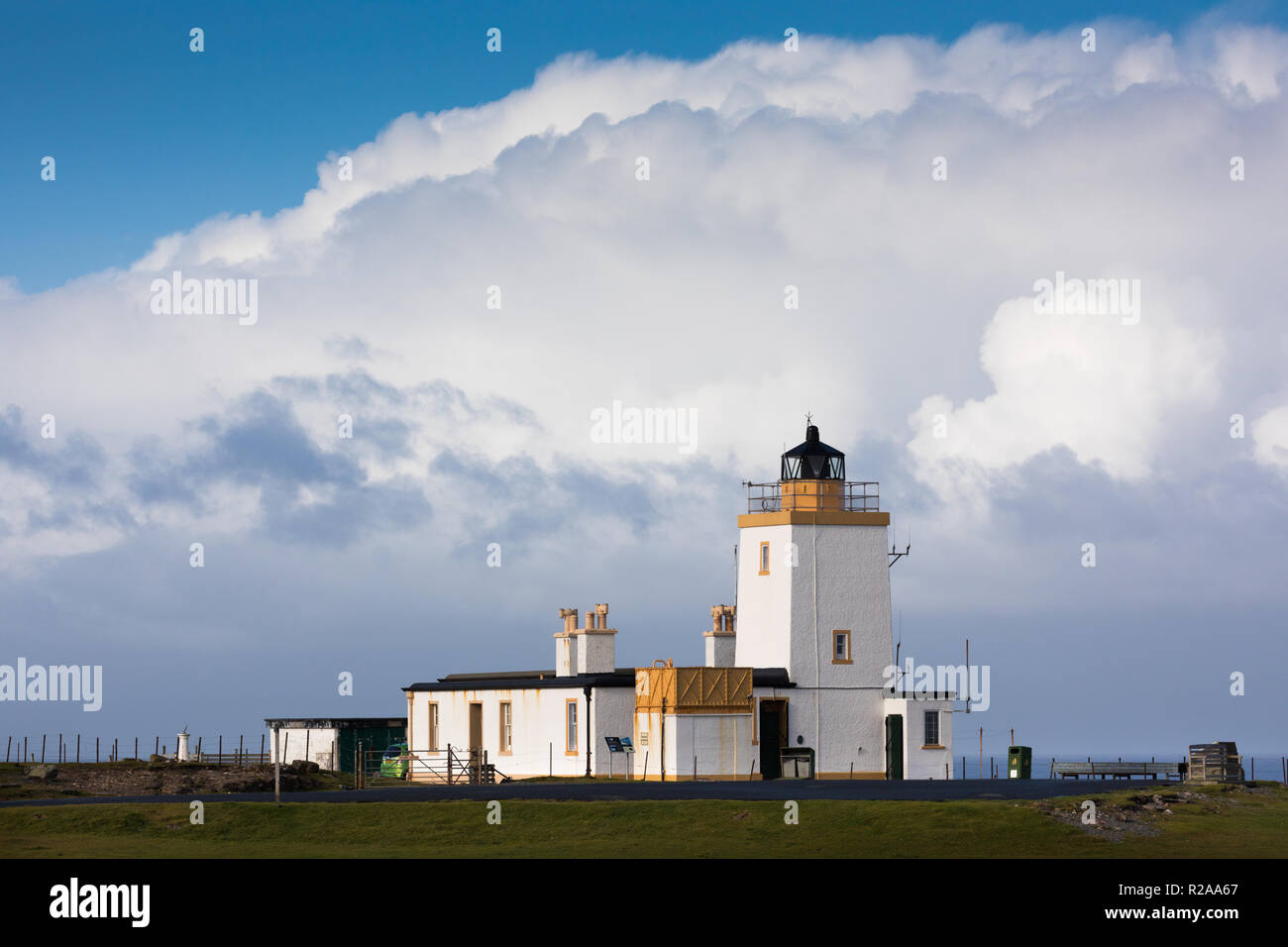 South head of Caldersgeo lighthouse, Eshaness, Shetland Stock Photo - Alamy