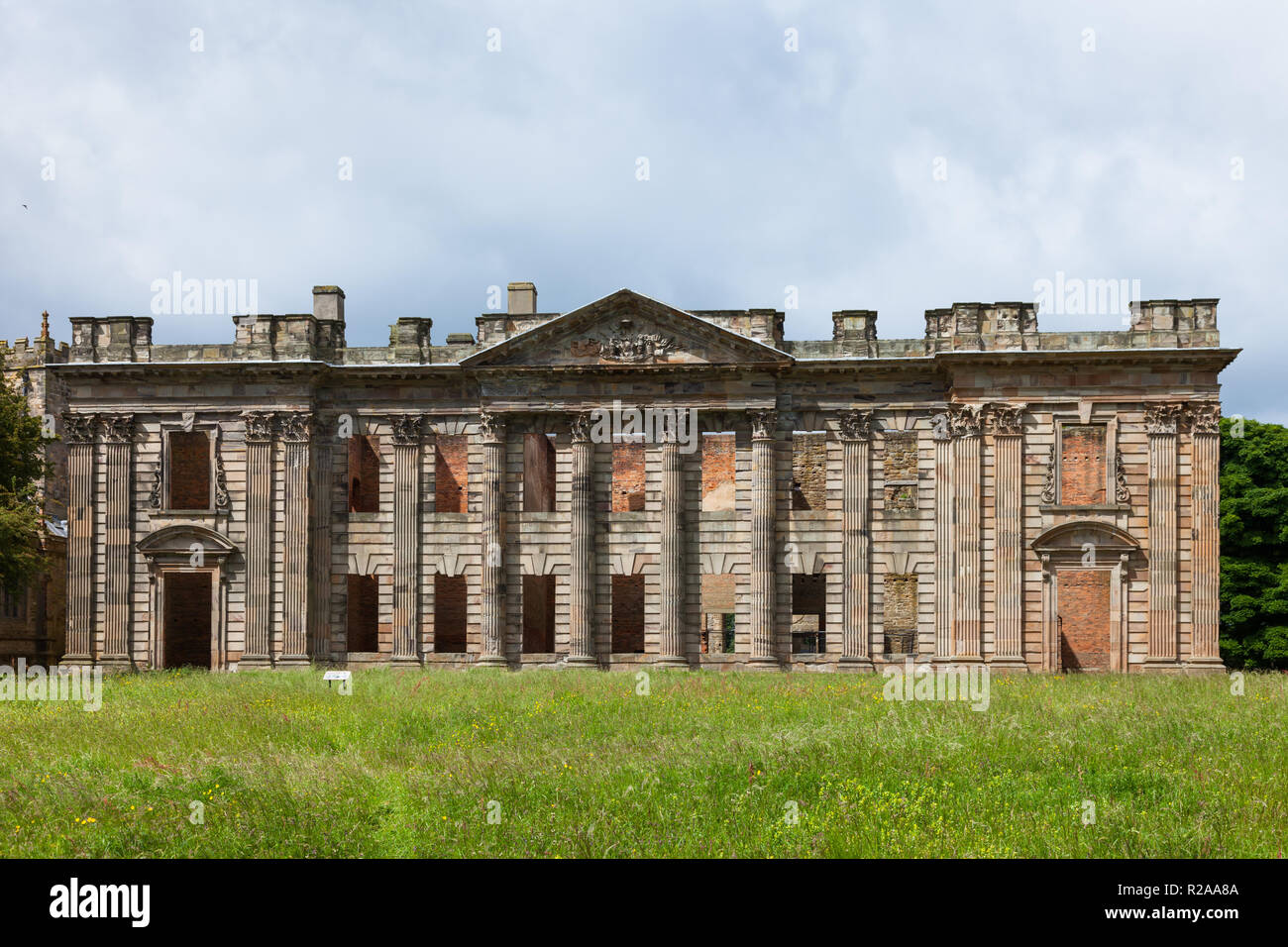 Sutton scarsdale hall hi-res stock photography and images - Alamy