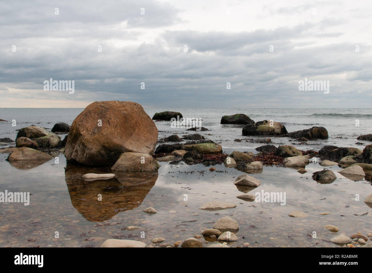 Tide Pool Rocks Stock Photo - Alamy