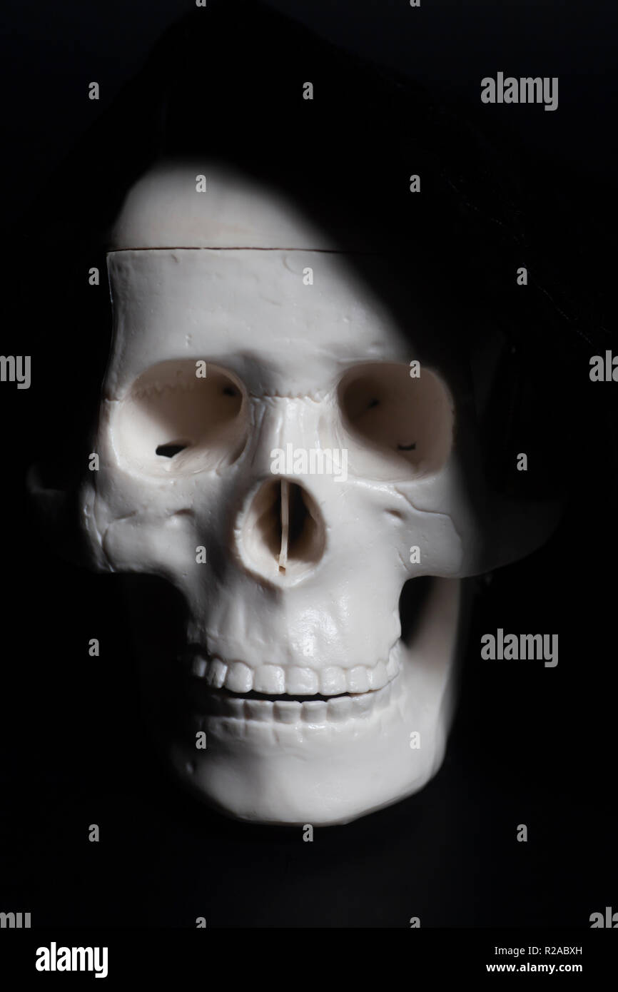 Human bone sad face hi-res stock photography and images - Alamy