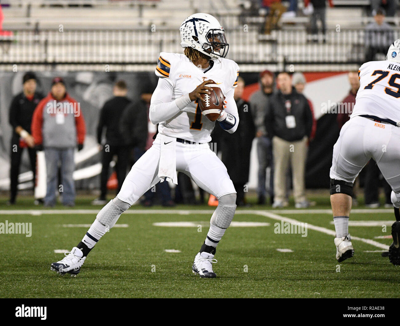 Kai locksley utep hi-res stock photography and images - Alamy