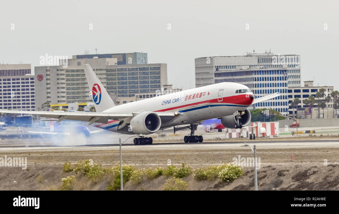 Los Angeles, California, USA. 19th July, 2014. The plane of China Cargo ...