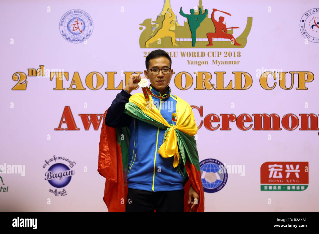 Yangon, Myanmar. 18th Nov, 2018. Gold-medalist Nyein Chan Ko Ko of ...