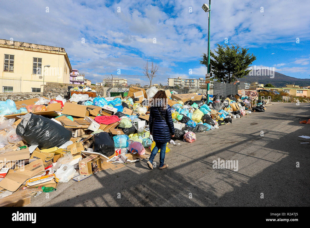 Toxic waste italy hi-res stock photography and images - Alamy