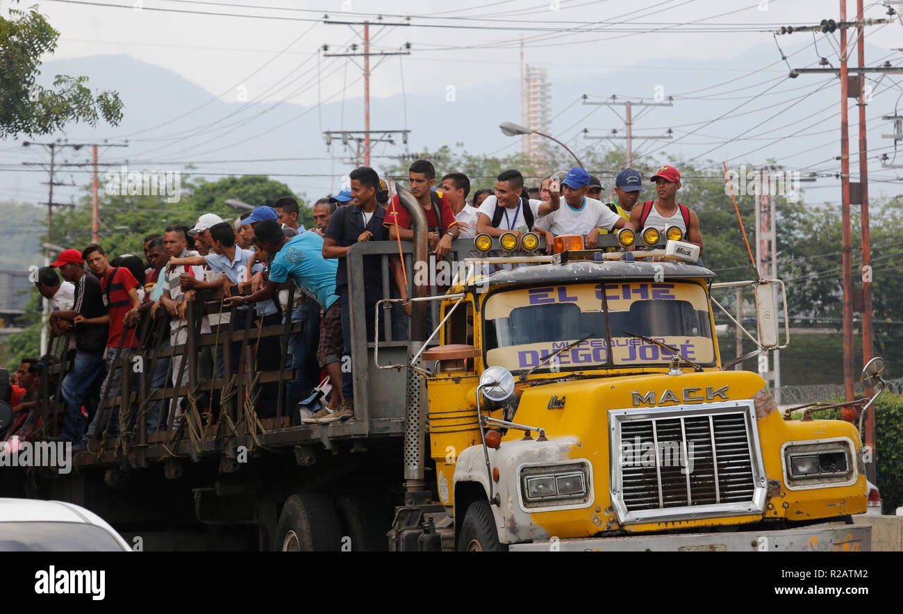 Transporte publico venezuela hi-res stock photography and images - Alamy