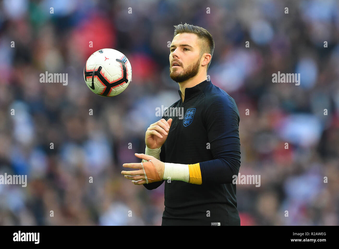 England goalkeeper hi-res stock photography and images - Alamy