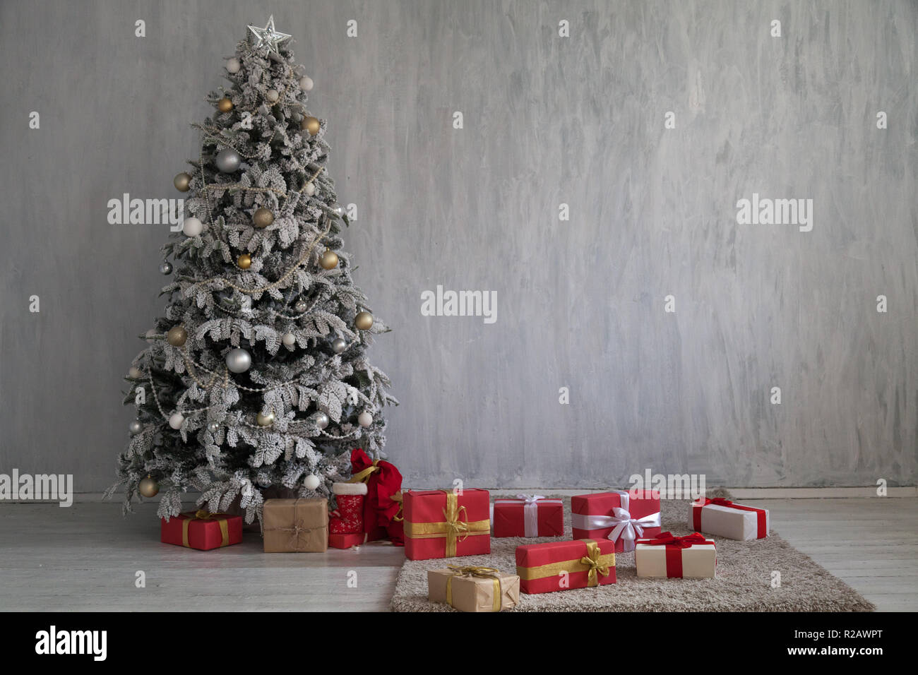 Christmas Interior home decor gifts new year tree Stock Photo - Alamy
