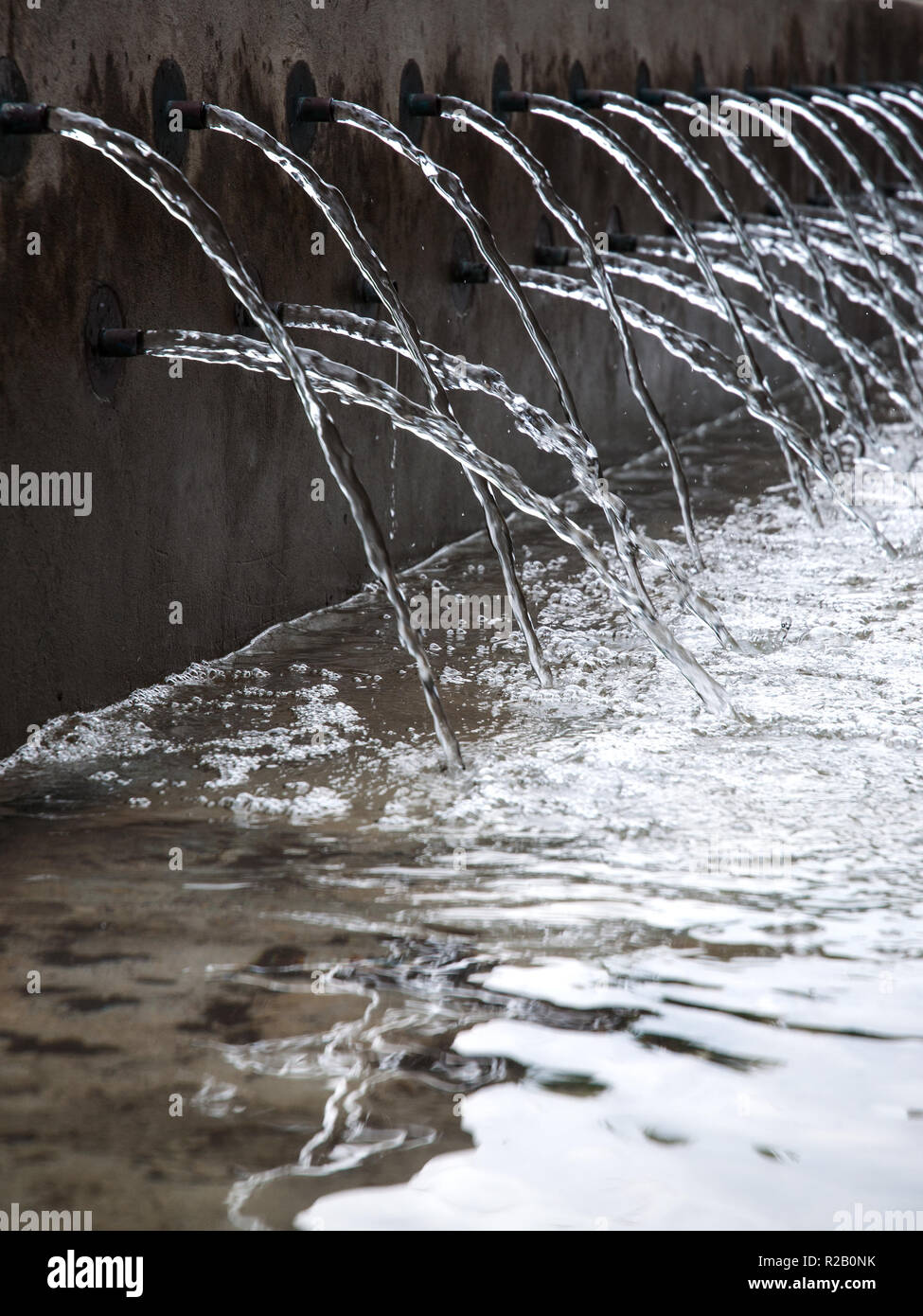 Distributing water hi-res stock photography and images - Alamy