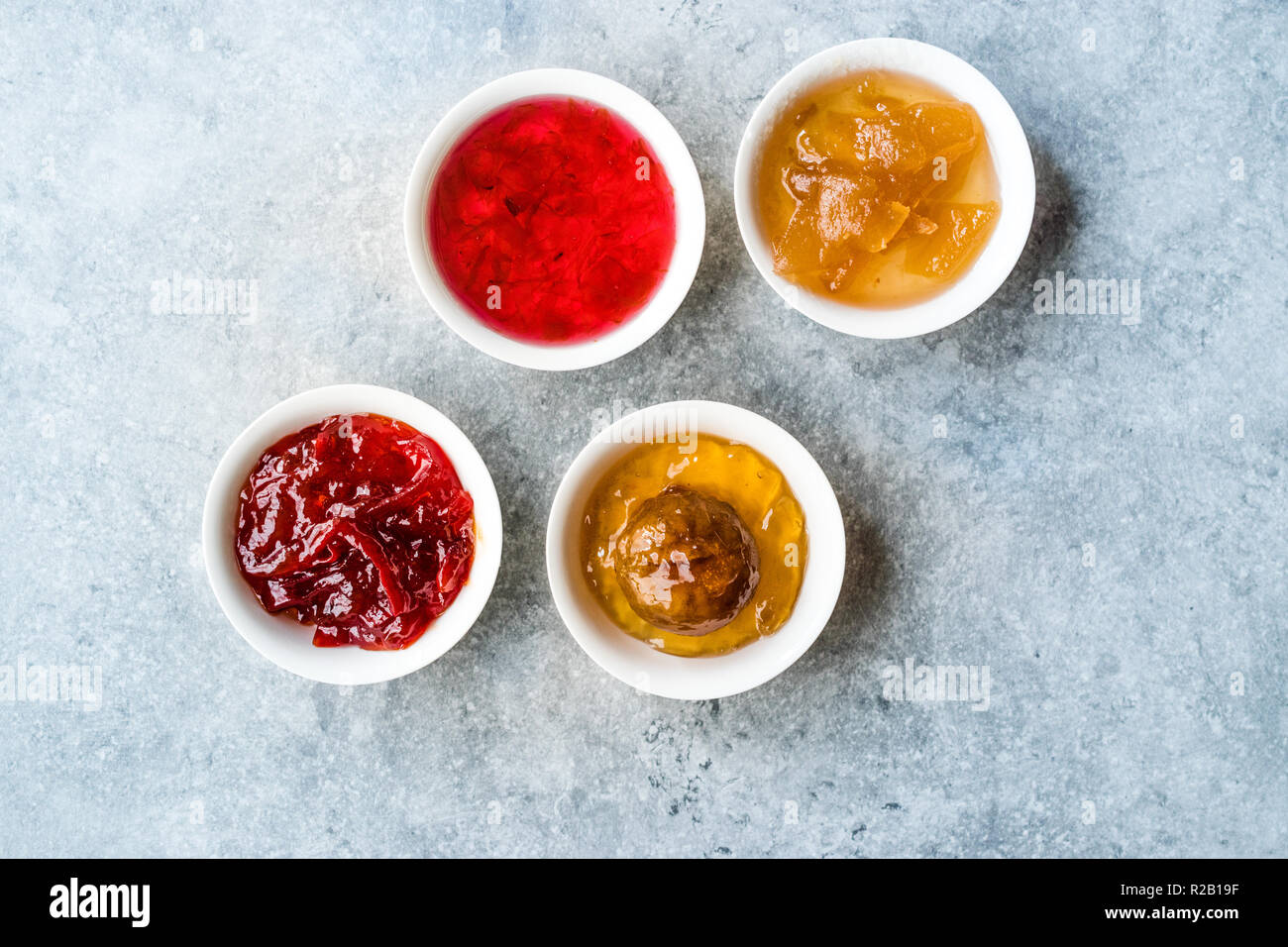 Red rose in tray hi-res stock photography and images - Alamy