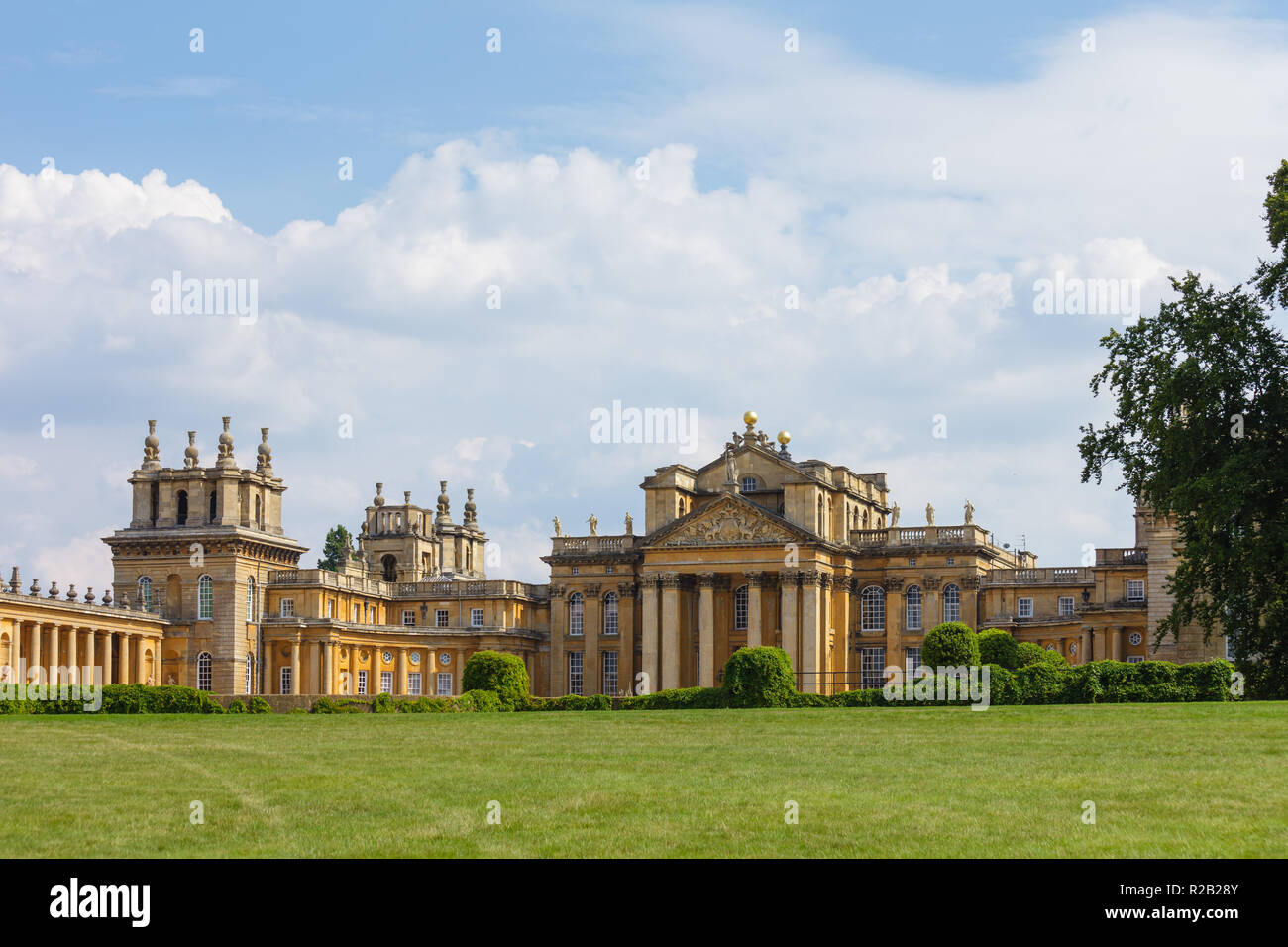 Blenheim House High Resolution Stock Photography and Images - Alamy