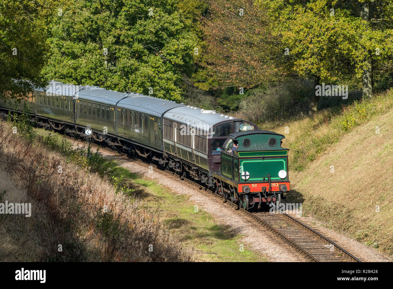 South west trains countryside hi-res stock photography and images - Alamy