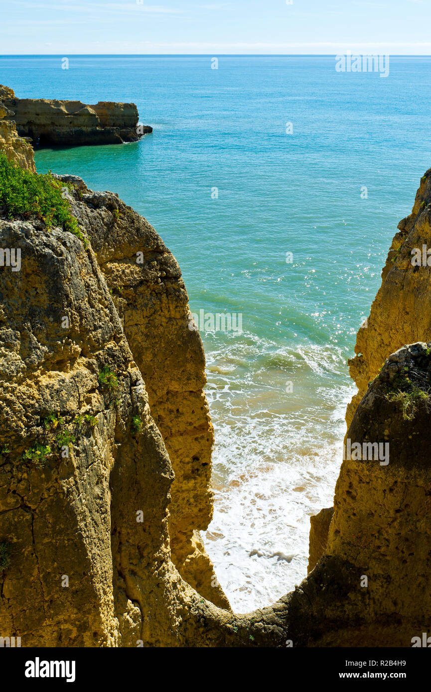 Unusual rock formations, Praia Sao Rafael, Sao Rafael Beach, Algarve ...