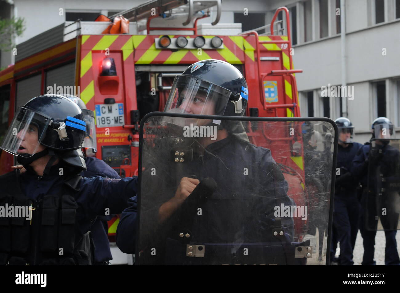 Marseille Navy fire fighters attend life-size drill at Police Academy ...