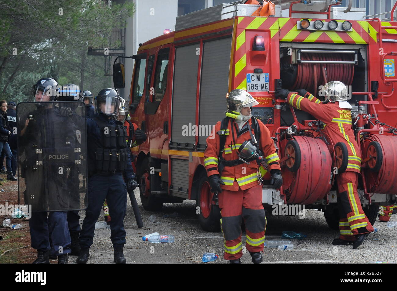 Marseille Navy fire fighters attend life-size drill at Police Academy ...