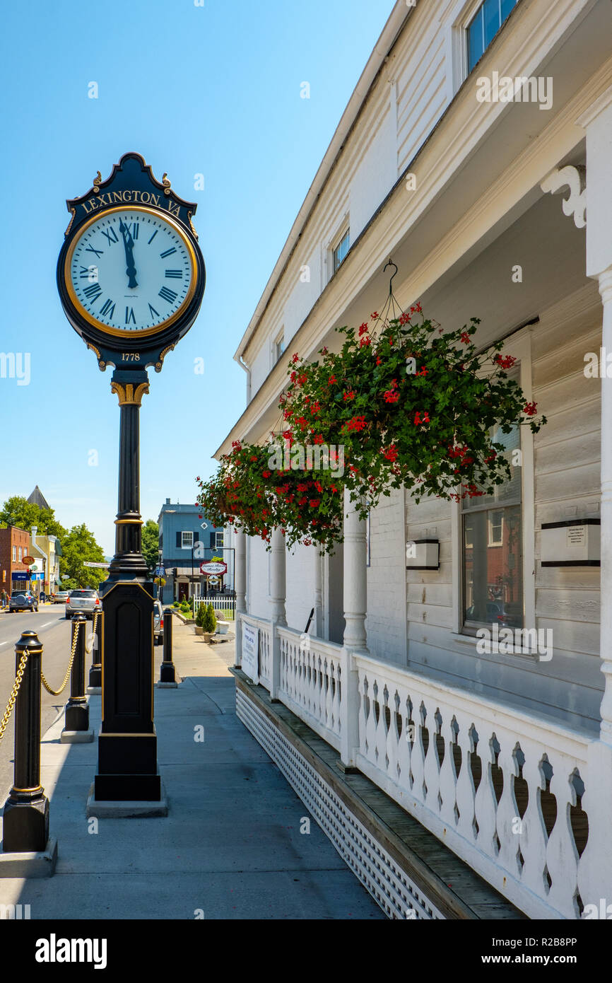 Lexington clock hi-res stock photography and images - Alamy