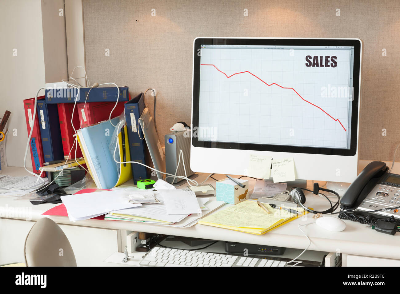 Graph shows downward sales trend, USA Stock Photo - Alamy