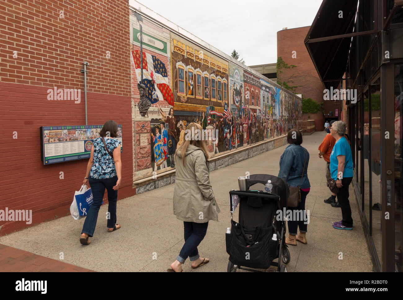 Burlington town sign hi-res stock photography and images - Alamy