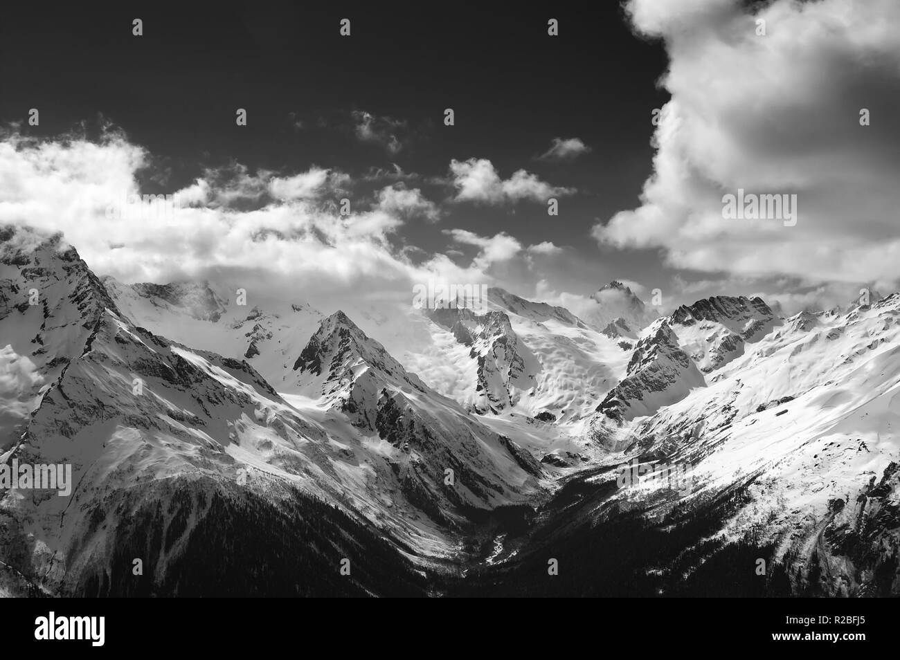 Sun hill river landscape Black and White Stock Photos & Images - Alamy