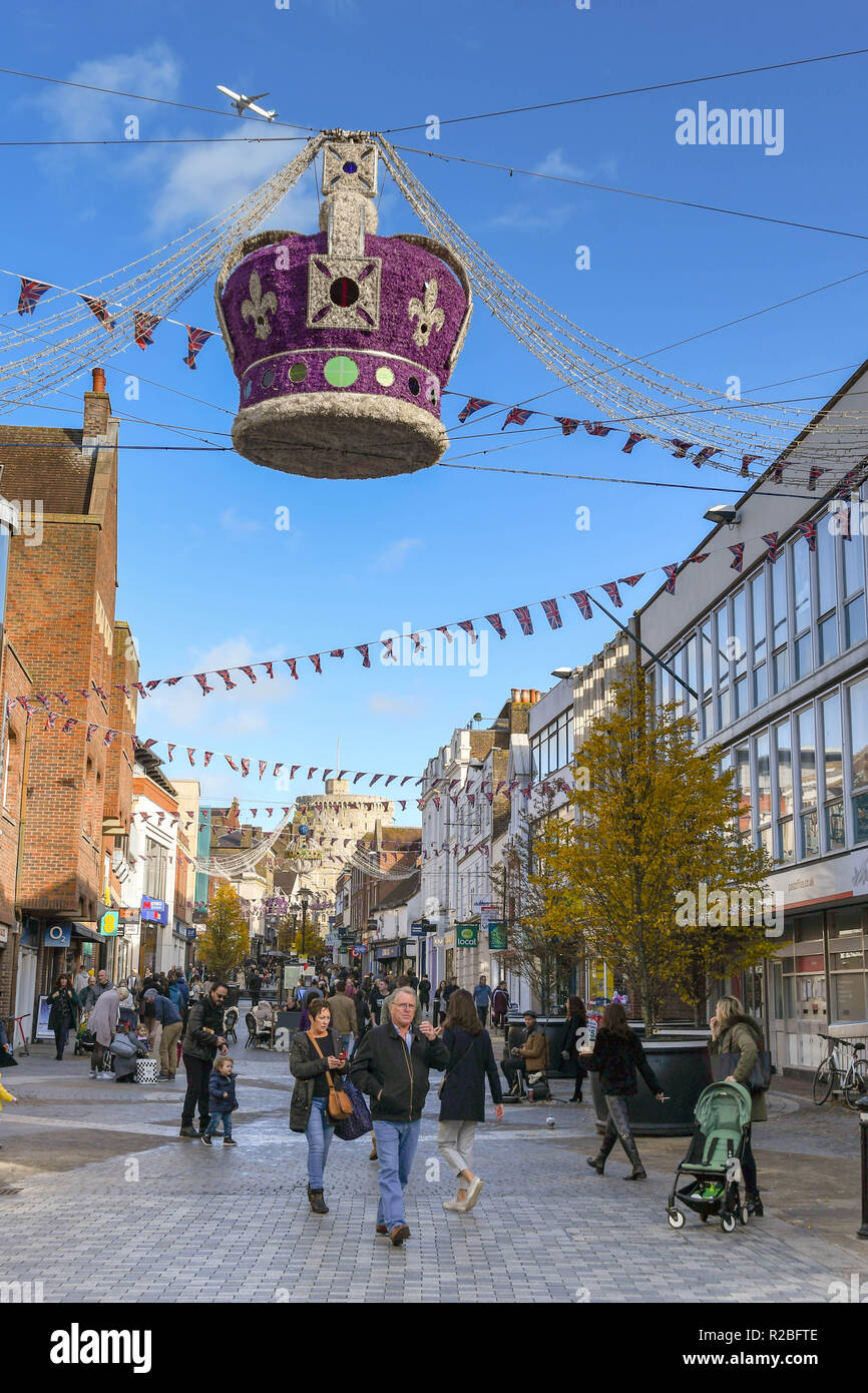 Windsor shopping centre hi-res stock photography and images - Alamy