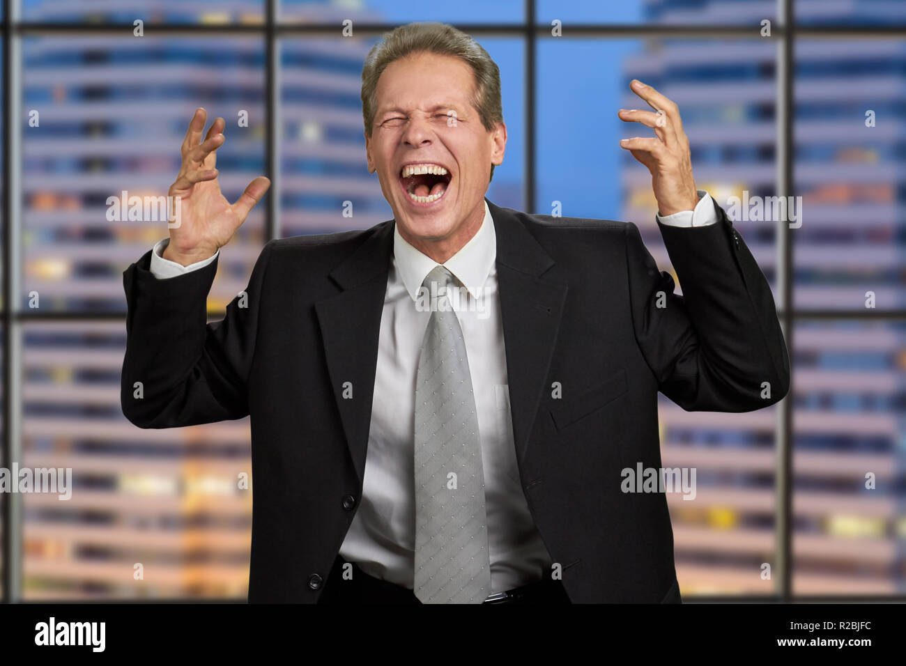 Laughing hysterically hi-res stock photography and images - Alamy