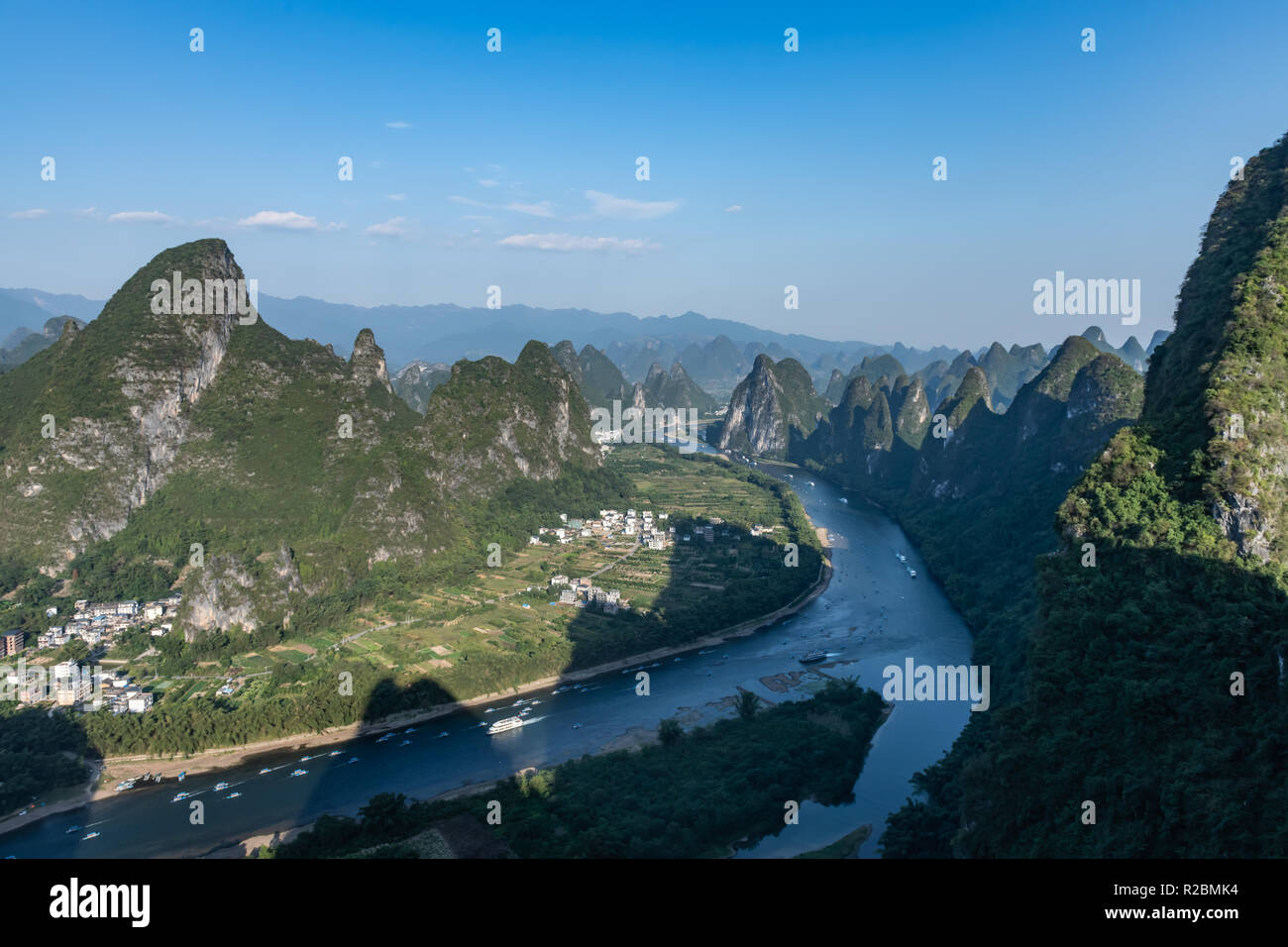 Lijiang river valley hi-res stock photography and images - Alamy