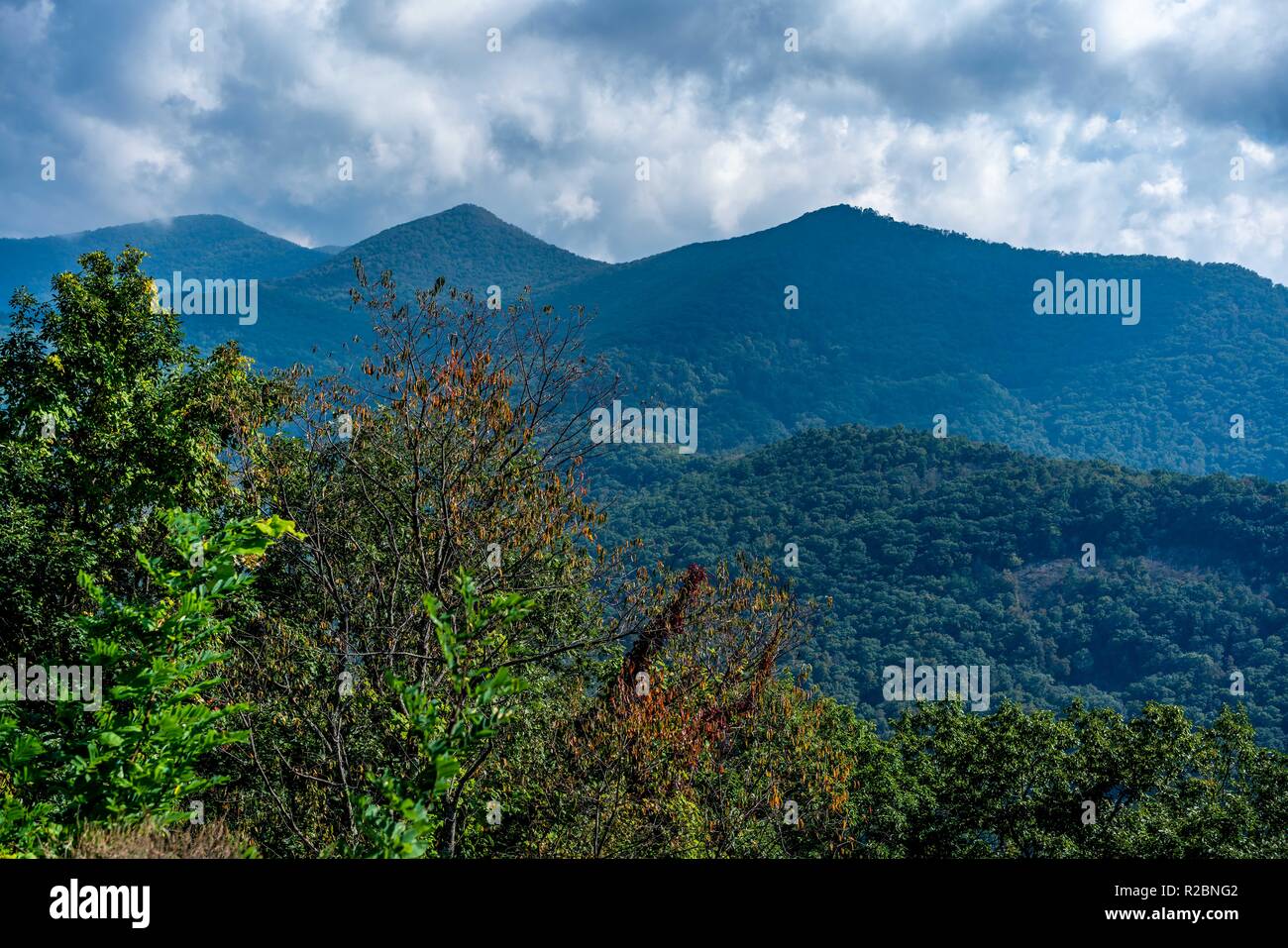 A weekend drive on the Blue Ridge Parkway in North Carolina Stock Photo ...