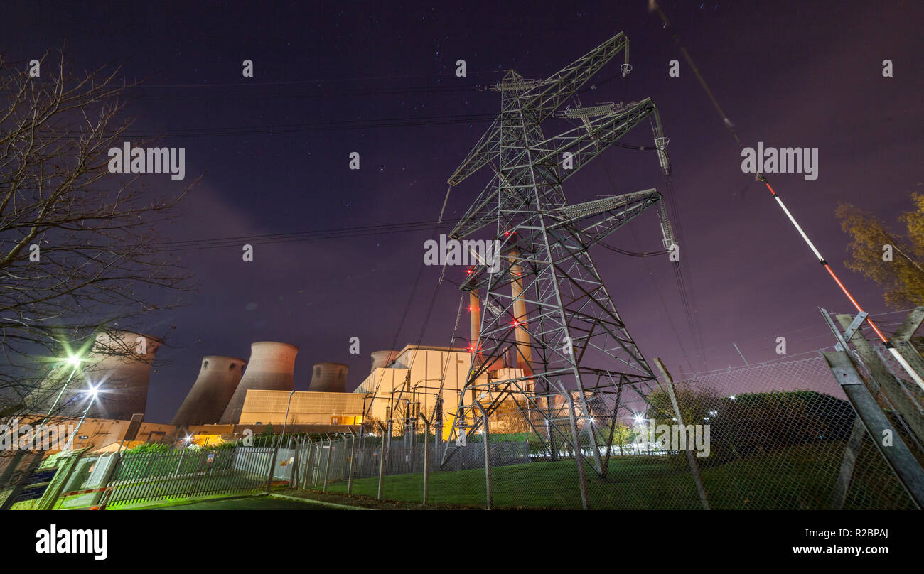 View ferrybridge power station hi-res stock photography and images - Alamy