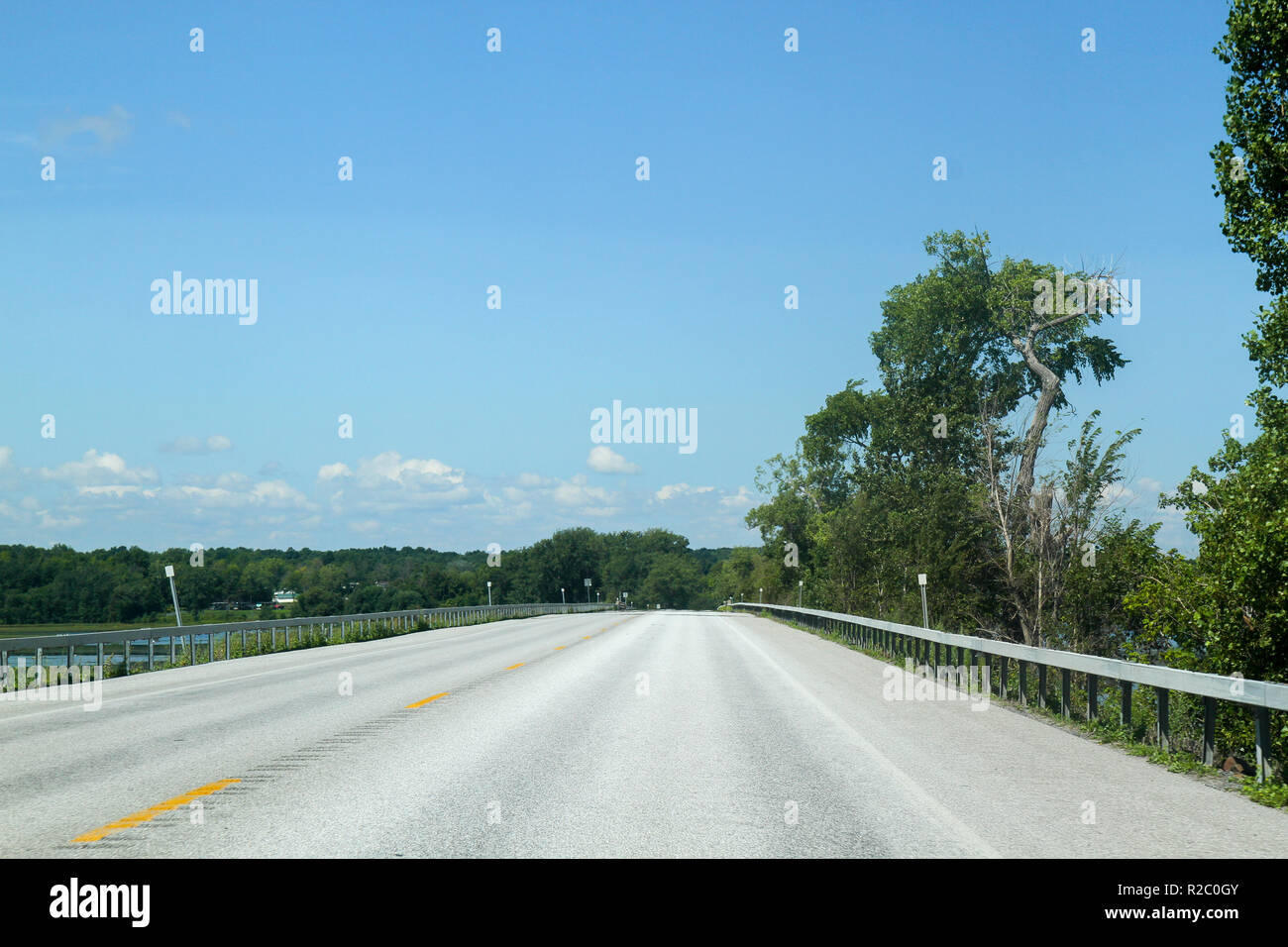 Route 2 between the mainland and the Lake Champlain Islands, Vermont ...