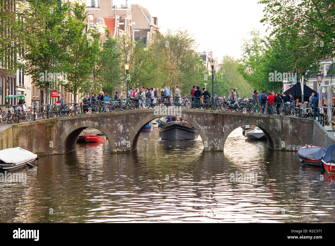 15th street footbridge hi-res stock photography and images - Alamy