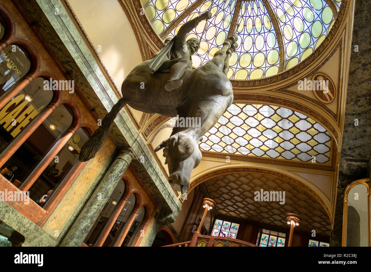 Upside down horse hi-res stock photography and images - Alamy