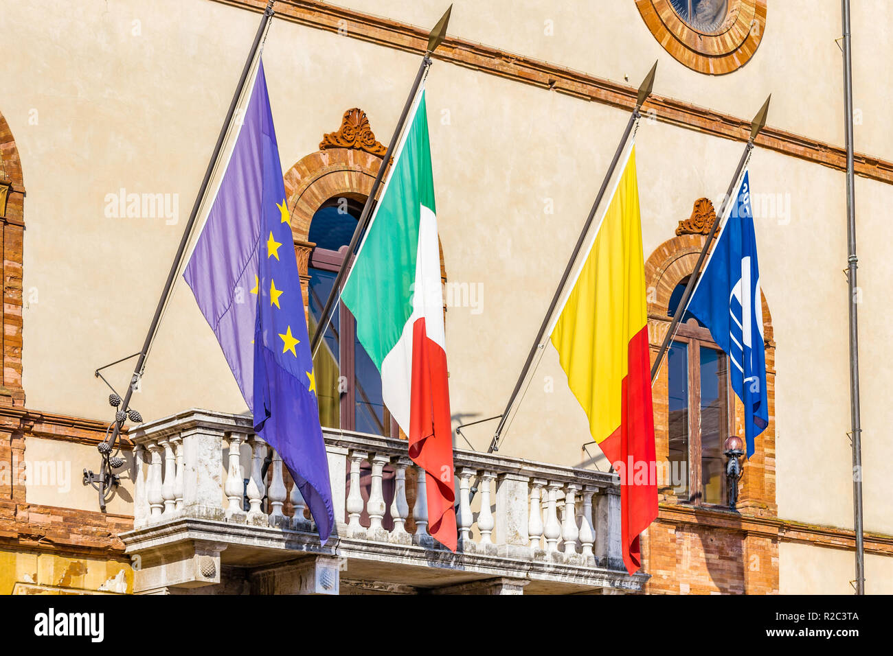 Waving from balcony hi-res stock photography and images - Alamy