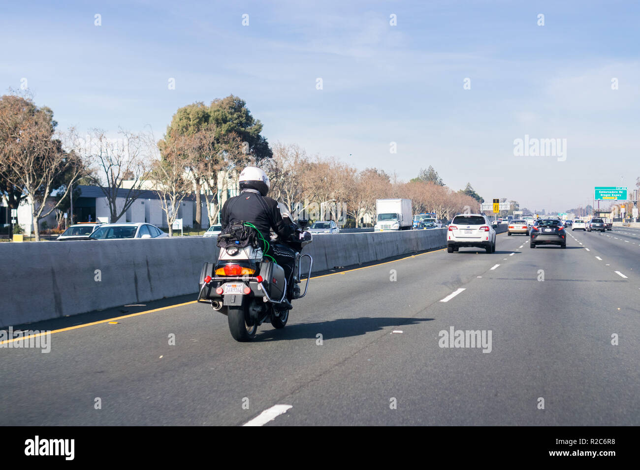 Moving motorcyclist hi-res stock photography and images - Alamy