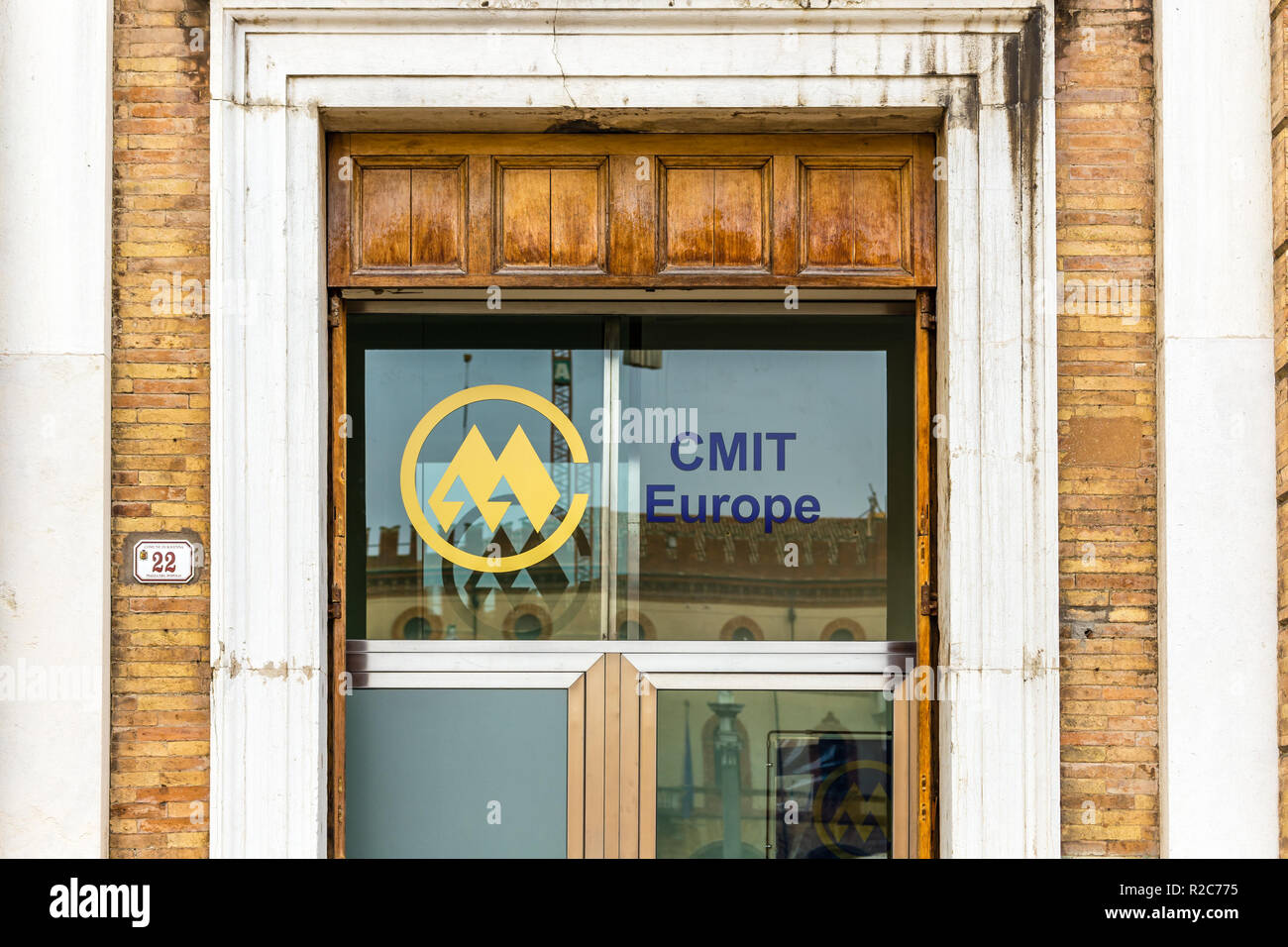 Cmit hi-res stock photography and images - Alamy